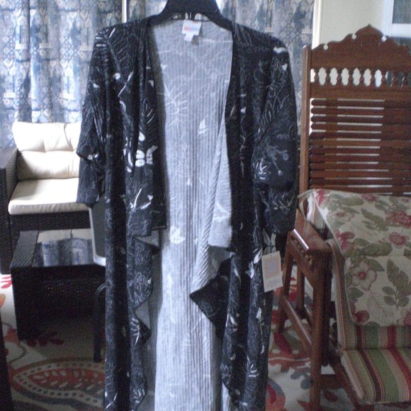 LuLaRoe | Sweaters | Nwt Lularoe Shirley Kimono Cover Up Charcoal And ...